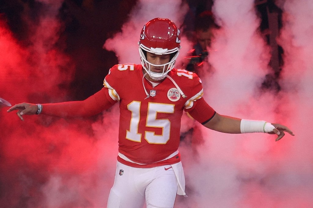 Mahomes Already Balled Out In SNF, Will He Do It Again In MNF?