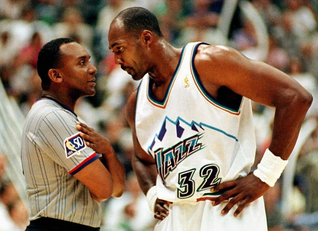 It's Super Bowl Sunday and here are some iconic moments OTD