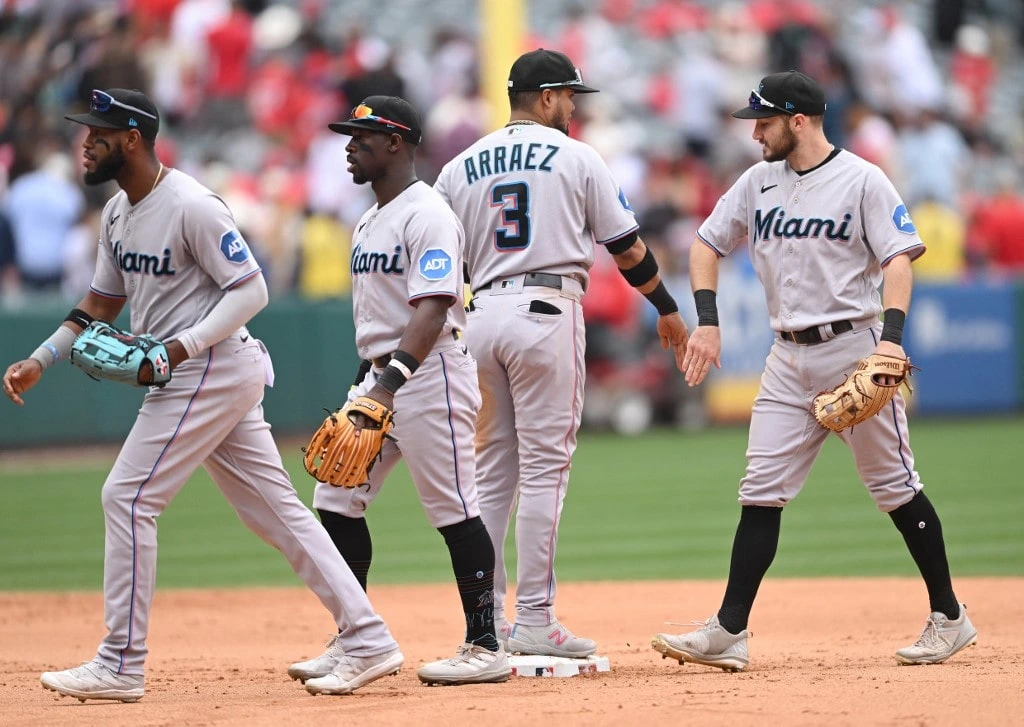 MLB Today: Cy Of Relief as Aces Take Hill