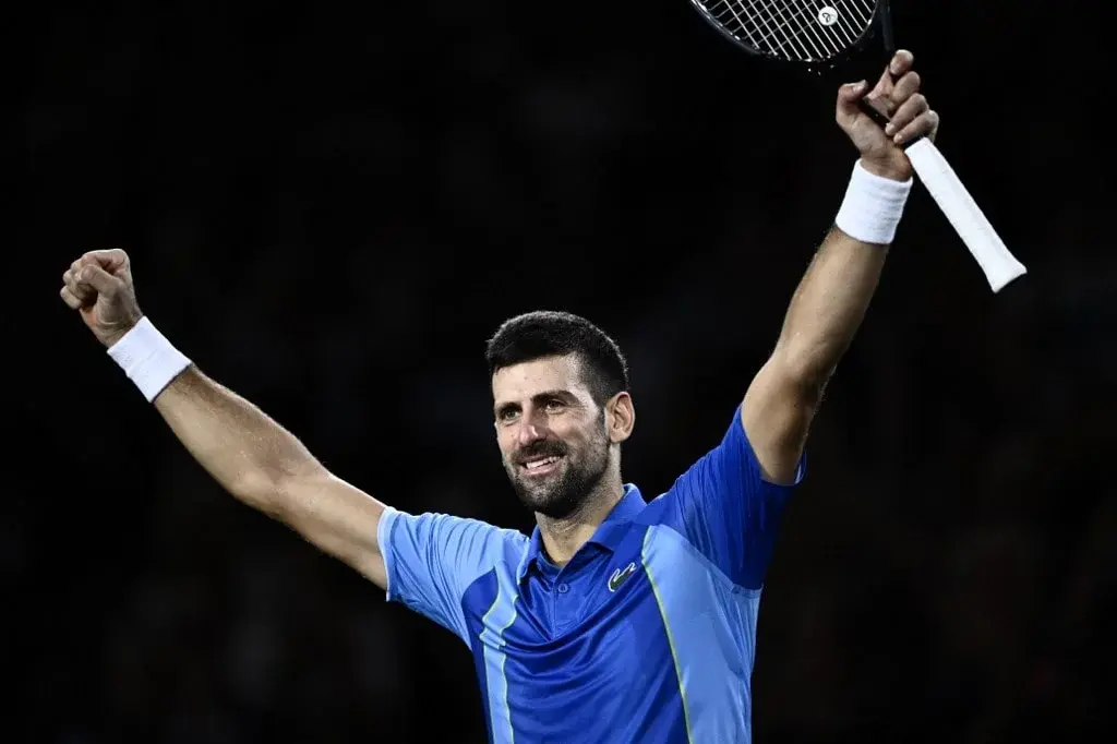 Novak Djokovic Secures Spot in Aussie Open Semi-Finals