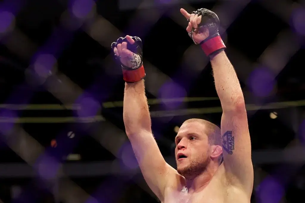 UFC Vegas 90: Weekend Parlay with a Punch