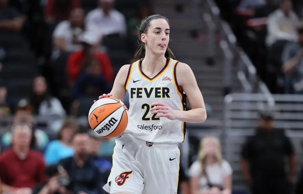 Caitlin Clark in Eye of WNBA Storm in Rookie Season