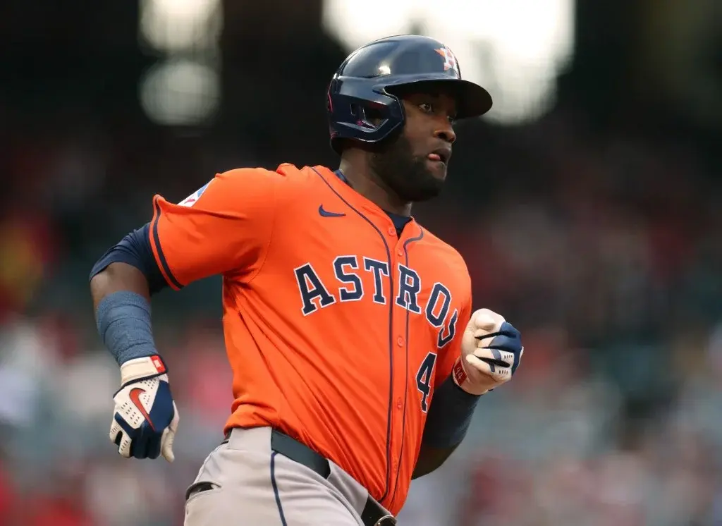 Yordan Alvarez, Rhys Hoskins Today’s Best Parlay Picks (July 1)