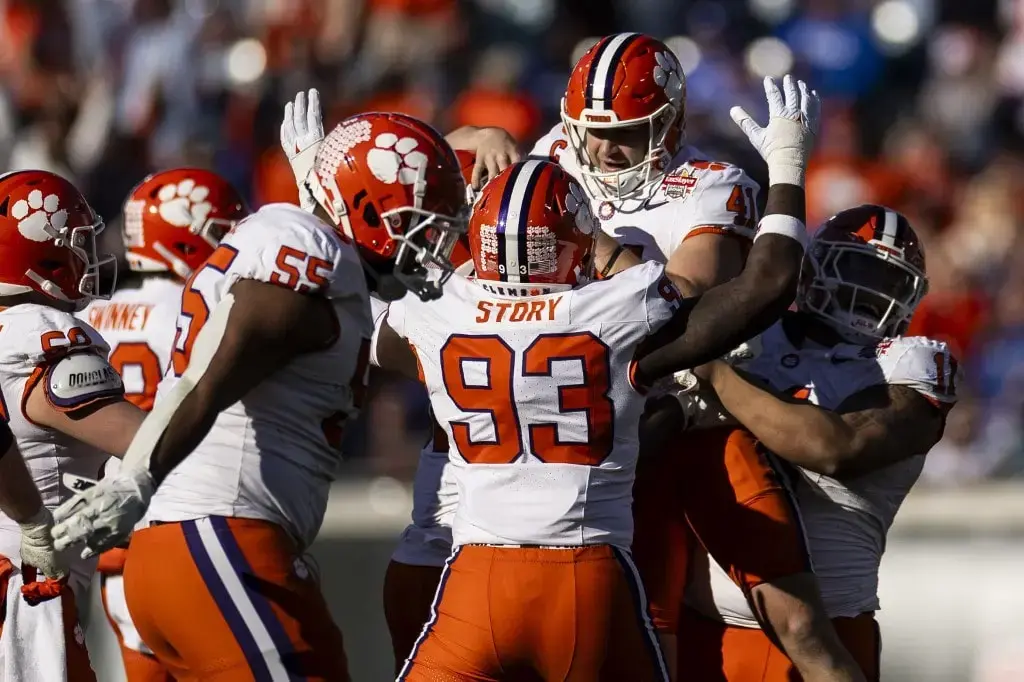 NCAA Football Predictions: Betting on Clemson's Total Wins