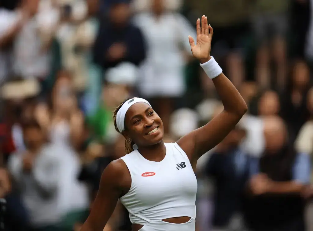 Coco Gauff & LeBron James: Flag Bearer’s Height Difference