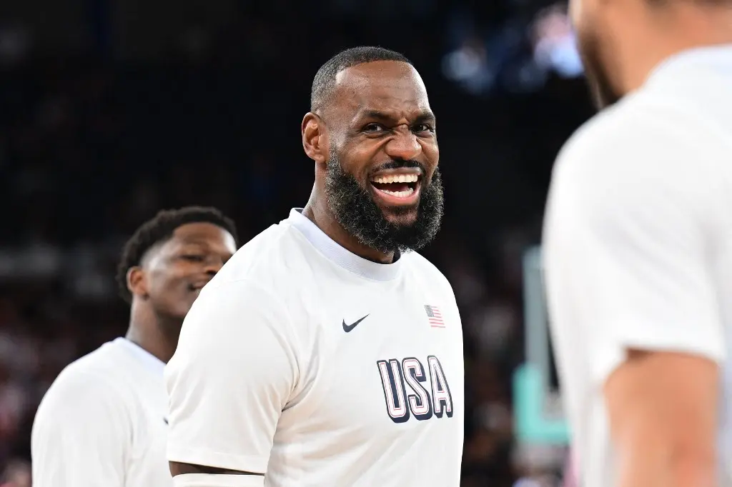 LeBron James Dancing in the Rain to Adele Is Everything