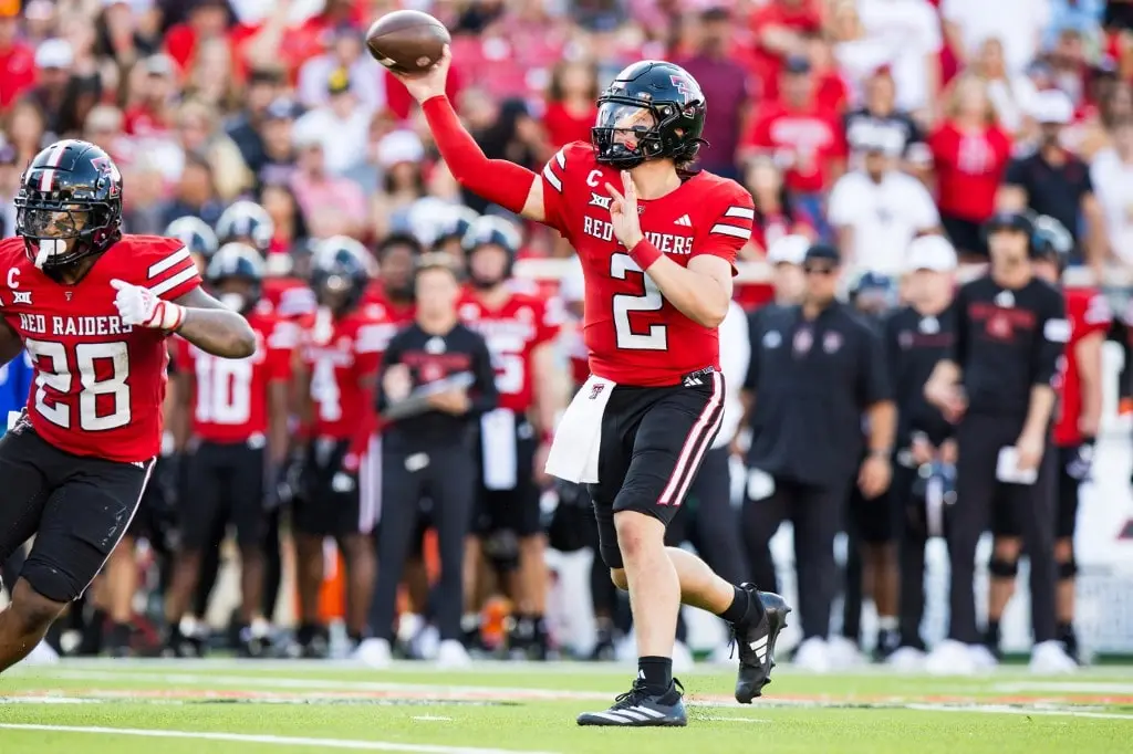 College Football Betting News, Odds, Picks