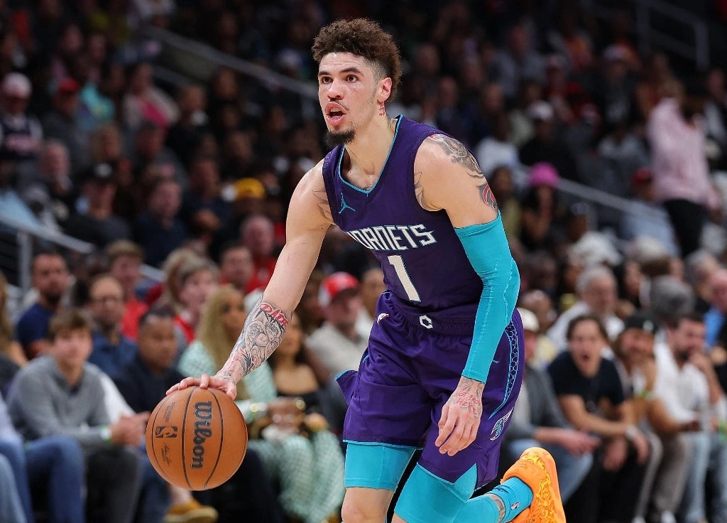 Hornets vs Magic Parlay Picks 11/12: Bet Hornets ATS, Under (+267)