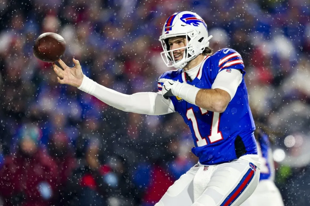 NFL MVP Predictions: Allen, Barkley Top Picks in 2-Man Race