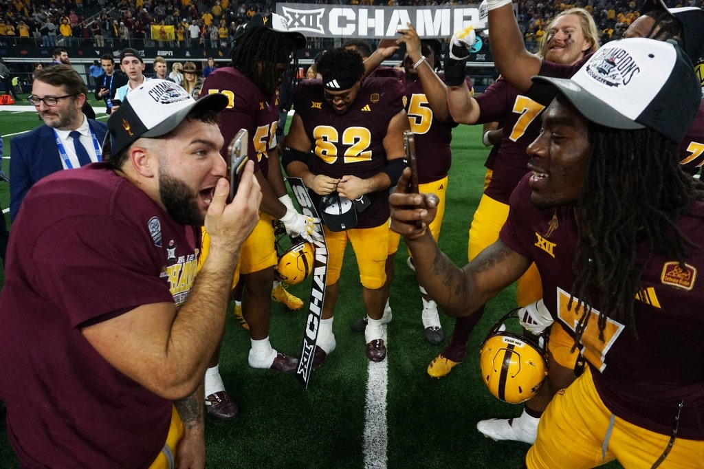 The Weekend Wrap-Up: CFP Rankings and Juan Soto’s Mega Deal