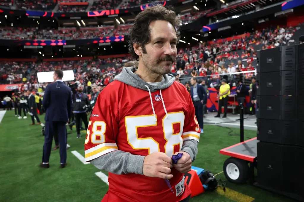 Super Bowl LIX: Celebrity Fans of the Chiefs and the Eagles