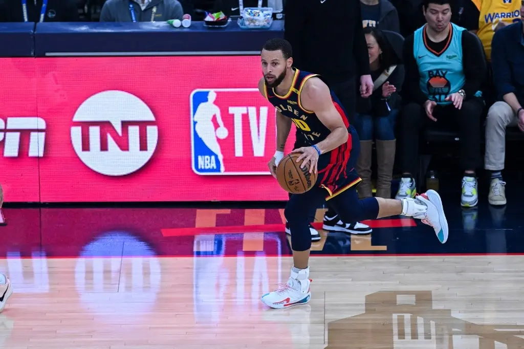 Thunder vs Warriors Prediction, Picks and NBA Prop Bets for Jan 29