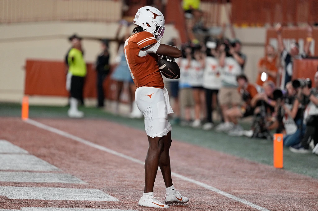 Oklahoma vs Texas Prediction and NCAA Football Prop Bets For Week 7