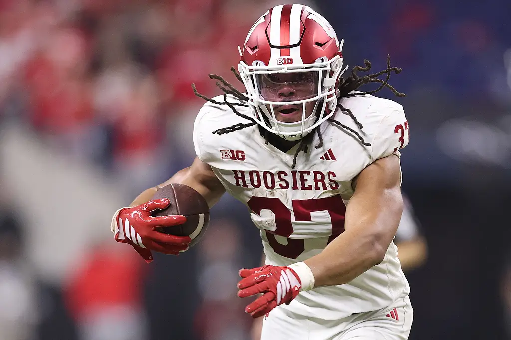 Peach Bowl Oregon vs Indiana Prediction & Best Prop Bets (01/09)