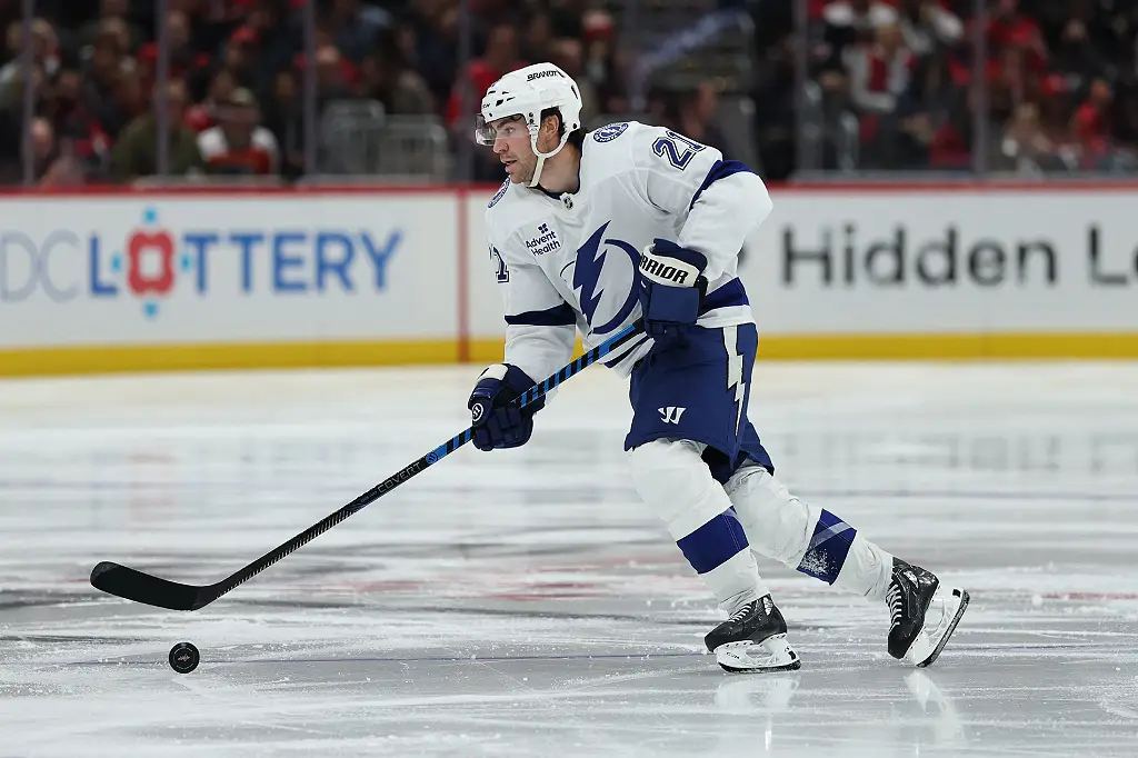 NHL Expert Picks & Predictions - NHL Picks and Parlays