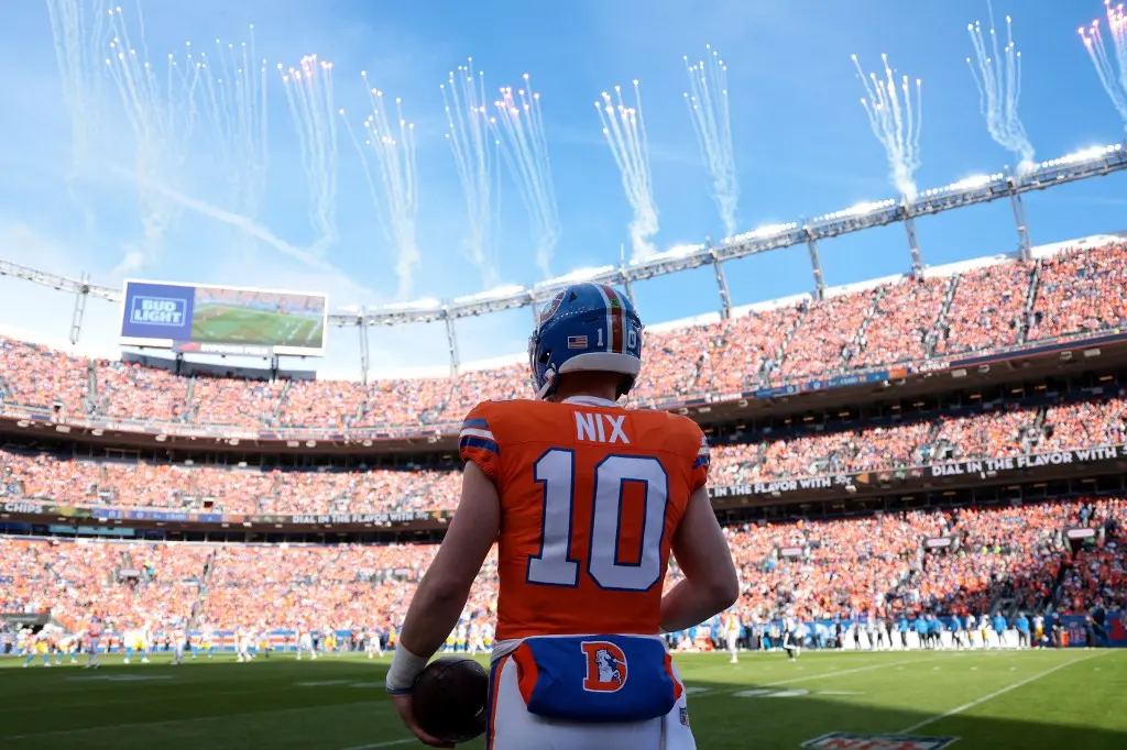 NFL Picks: Get Expert Predictions & Betting Tips | BetUS