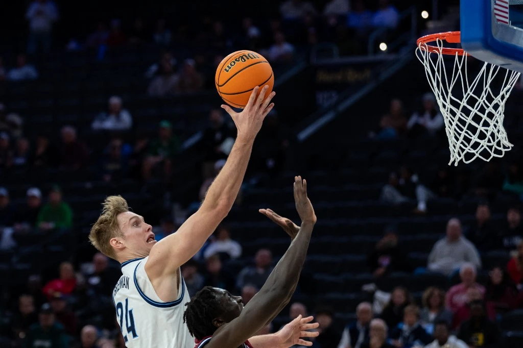 College Basketball Best Bets: Top Picks, Props and Odds for Friday ...