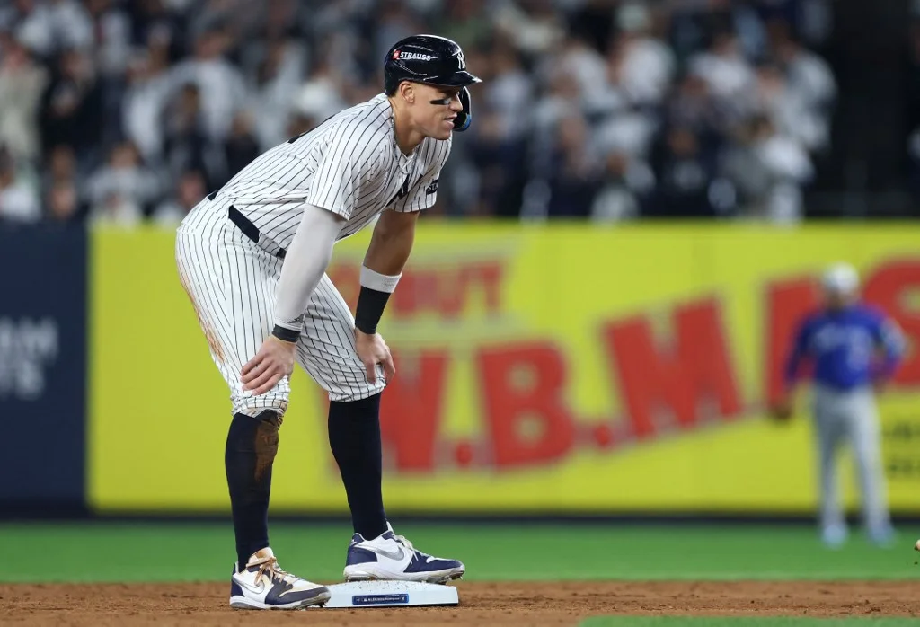 Early Favorites Teams to Win the MLB World Series